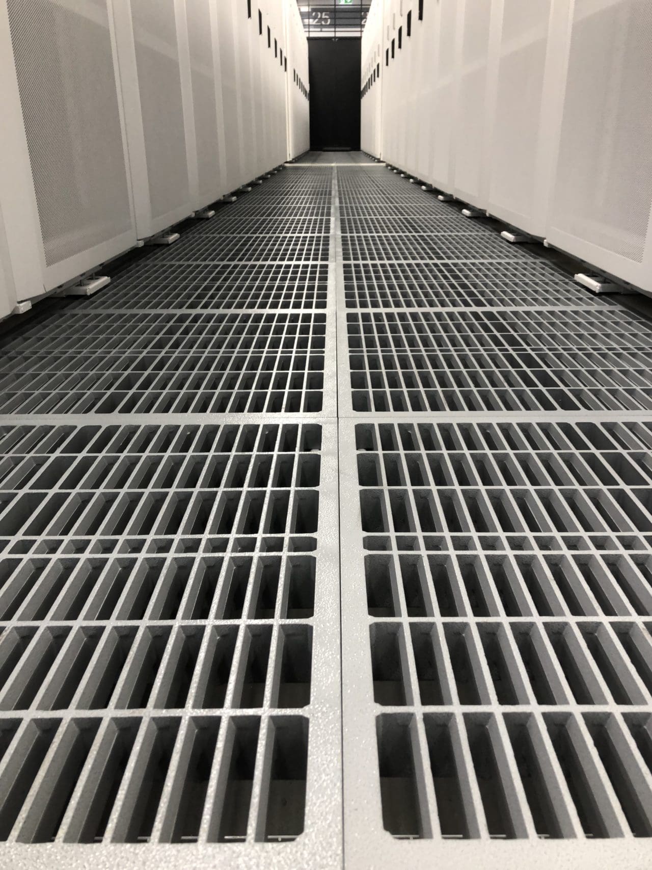 EziBlank Directional Airflow Floor Tile (APAC only) | Eziblank